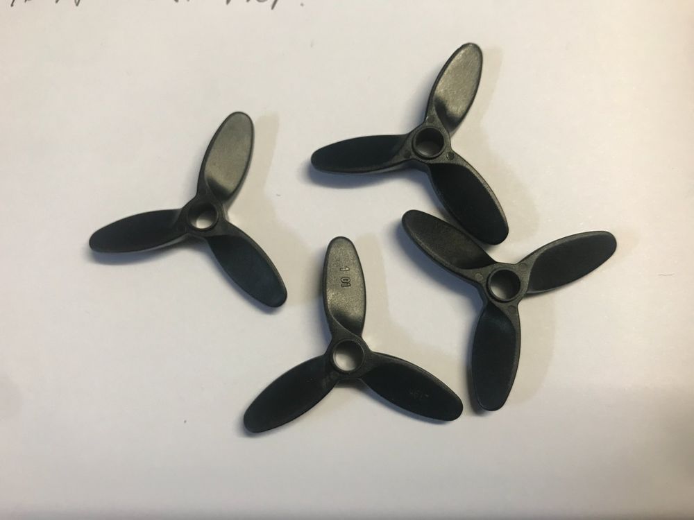 Lego 4x Propeller 3er (4617) (Gebraucht) in Müntschemier für CHF 2 ...