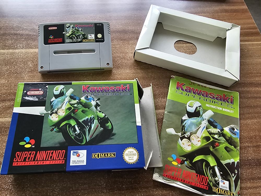 Kawasaki Superbikes SNES komplett mit OVP & Anleitung! (Gebraucht) in Hünenberg für CHF 12 – mit ...