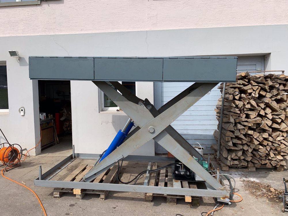 Scherenhubtisch, Hubtisch, Lift (Gebraucht) in Sursee für CHF 2050 – nur Abholung auf Ricardo kaufen