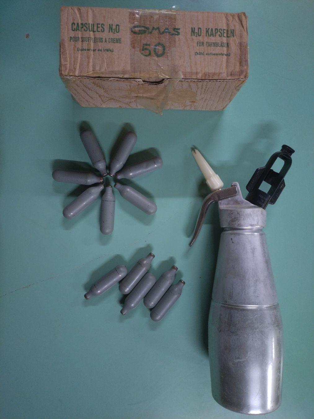 Siphon Souffleur à crème vintage + capsules, lot parfait! (D'occasion ...