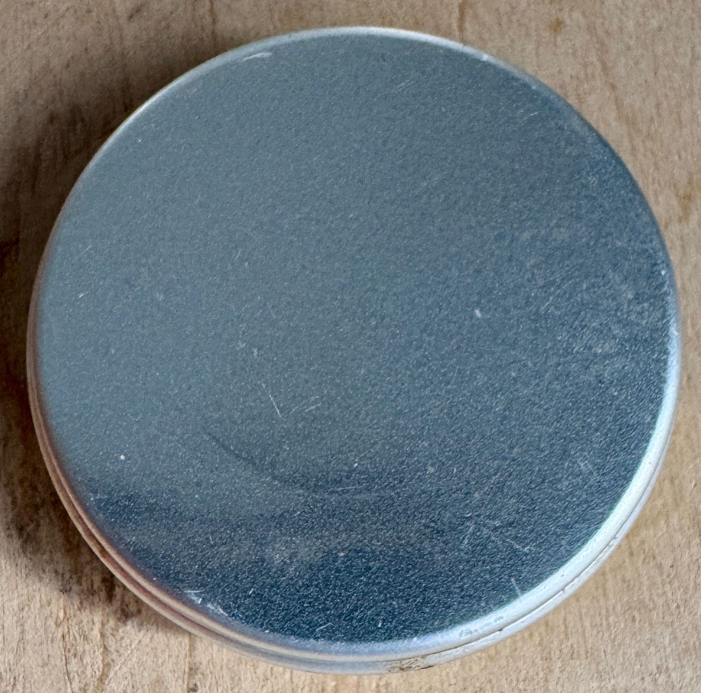 ATRIX kleine alte Blechdose 3.5 cm (Gebraucht) in Rothrist für CHF 35 ...