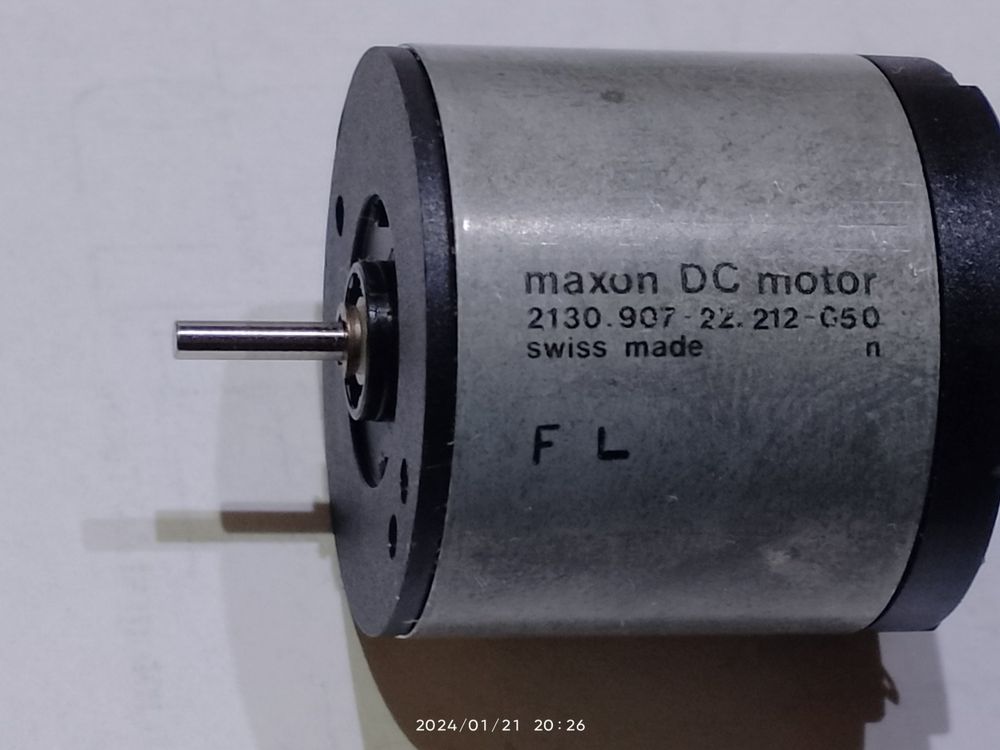 MAXON Eisenloser DC-Motor 30mm 12V, 2.5W (Neu und originalverpackt) in ...