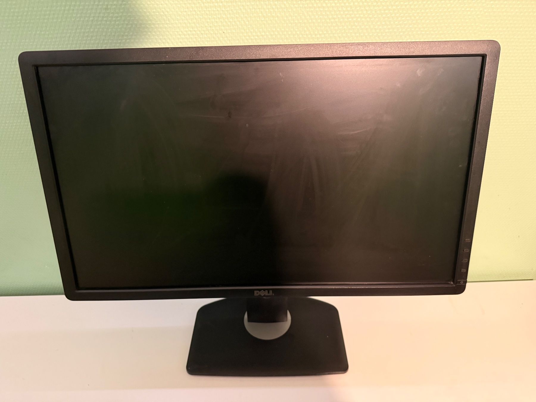 Dell P2412H Monitor - Ideal fürs Homeoffice! Top! (Gebraucht) in ...