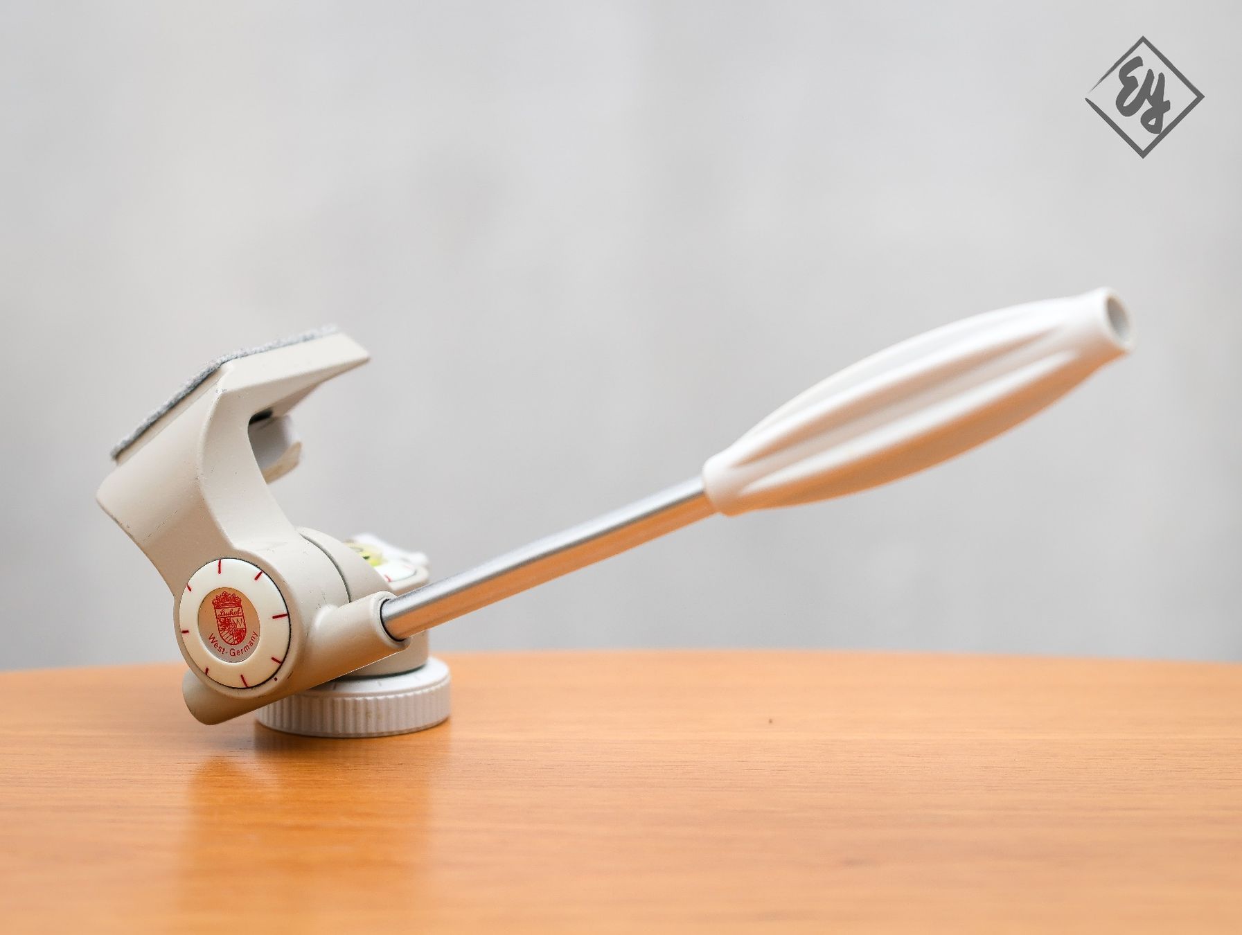 Linhof Stativkopf mit Wasserwaage [kompakt & sehr robust] (Gebraucht ...