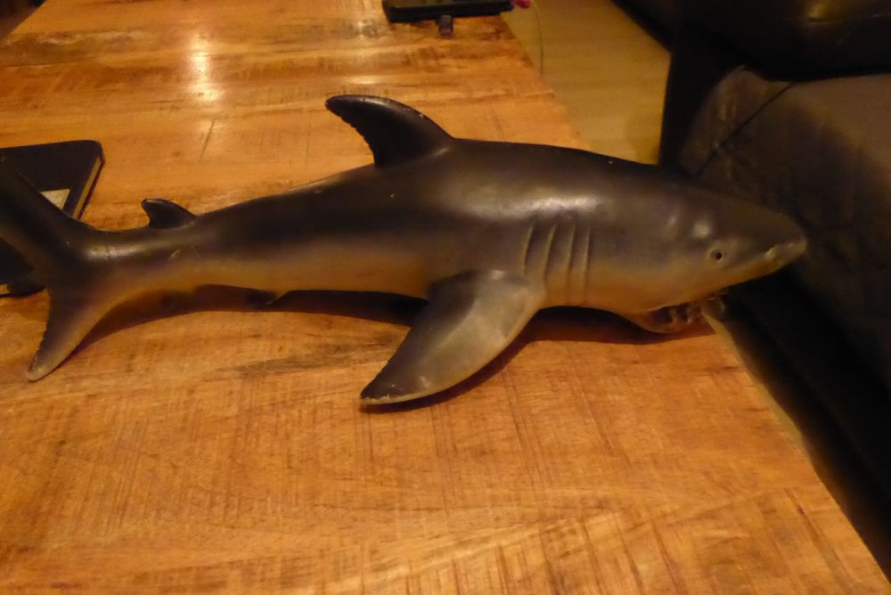Kult Haifisch Gummi 43cm für Sammler (Gebraucht) in Sargans für CHF 23 ...