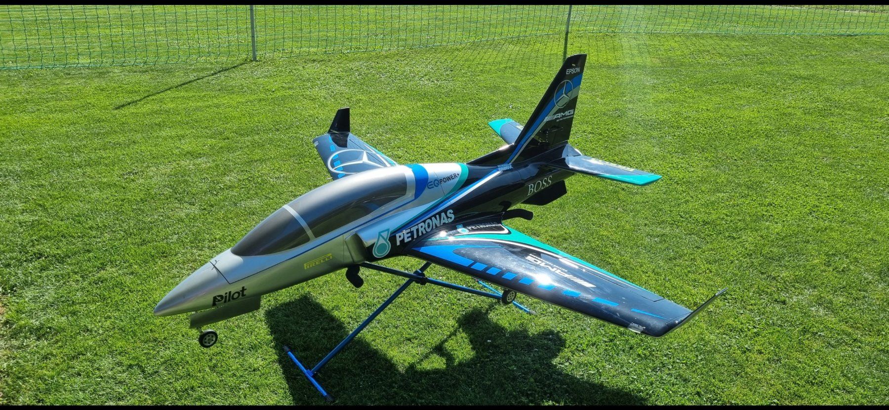 Pilot RC Viper 1850mm (Gebraucht) in ST. Erhard für CHF 3000 – nur ...