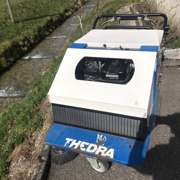 Kehrsaugmaschine Kehrmaschine Thedra (Defekt) in Langnau i. E. für CHF ...