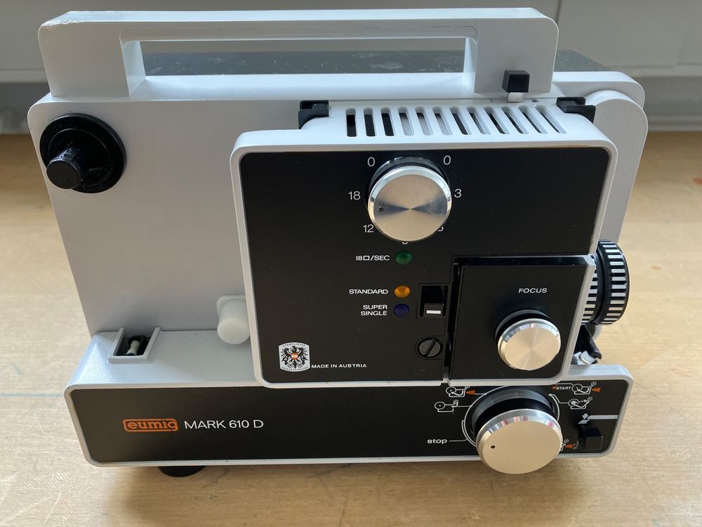 Super 8 Projektor, EUMIG, Mark 610D (Defekt) in Zürich für CHF 52 – nur Abholung auf Ricardo kaufen