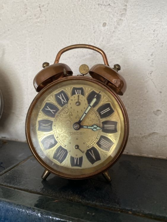 Alter Wecker (Gebraucht) in Hinwil für CHF 15 – nur Abholung auf ...