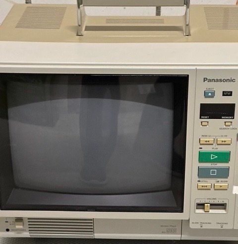 Panasonic VHS-Monitor-Wiedergabegerät (Gebraucht) in Frauenkappelen für ...