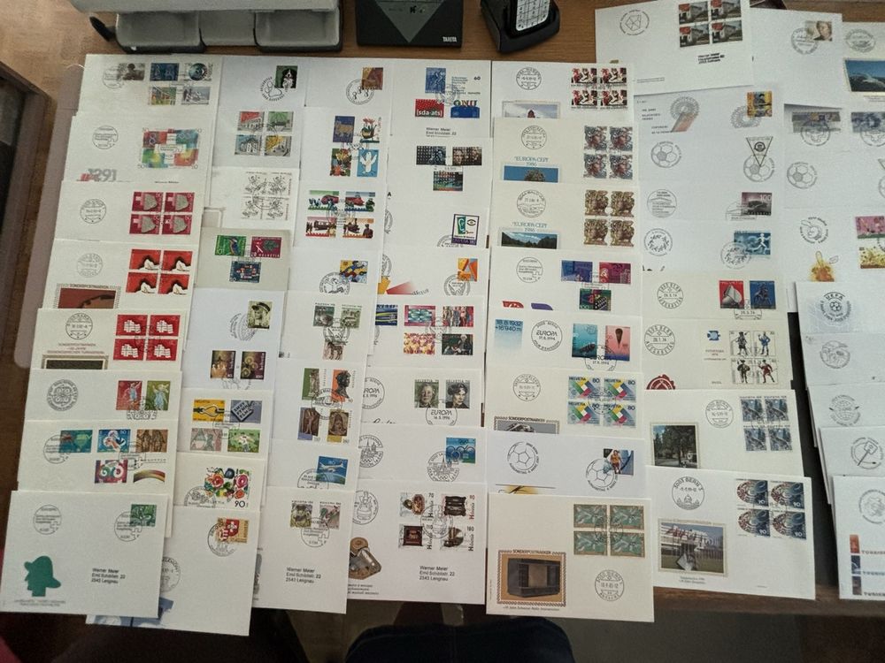 Toller Karton mit 400 FDC/Sonderbriefe Schweiz 60 - 2000er J (Gebraucht) in Murgenthal für CHF ...