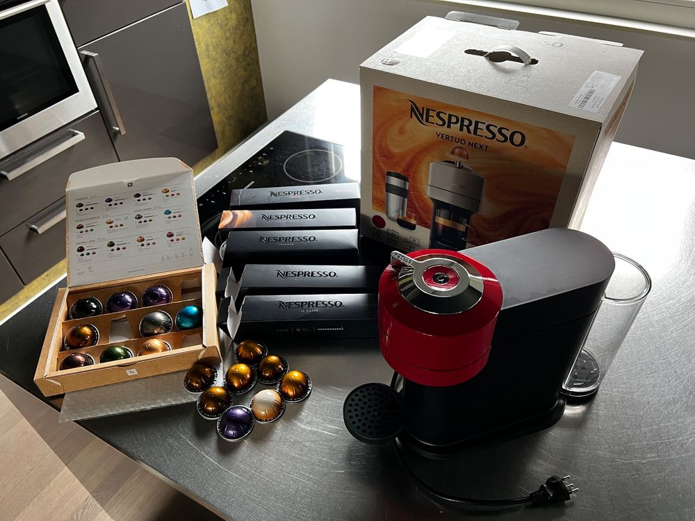 Kaffeemaschine Nespresso Vertuo Next rot (Gebraucht) in für CHF 29 ...