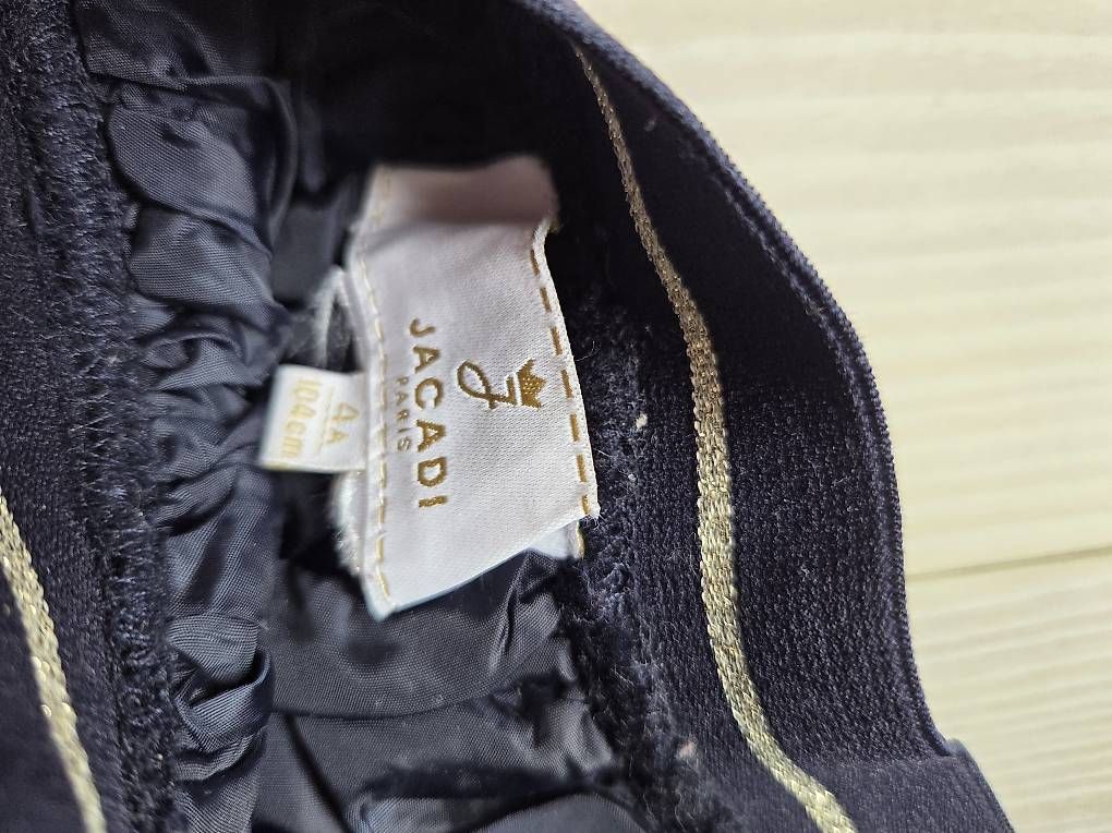 Jacadi Set Grösse 104 (Gebraucht) in Jona für CHF 79 – nur Abholung auf ...