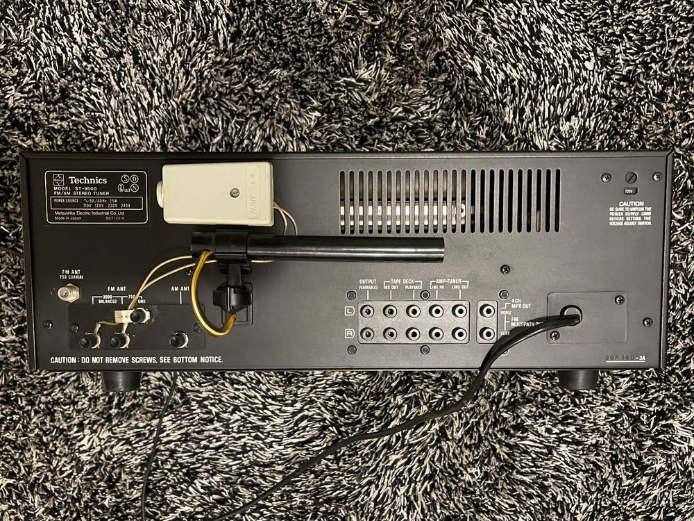 Technics ST-9600 FM/AM Stereo Tuner (Gebraucht) in Langnau b. Reiden für CHF 116 – nur Abholung ...