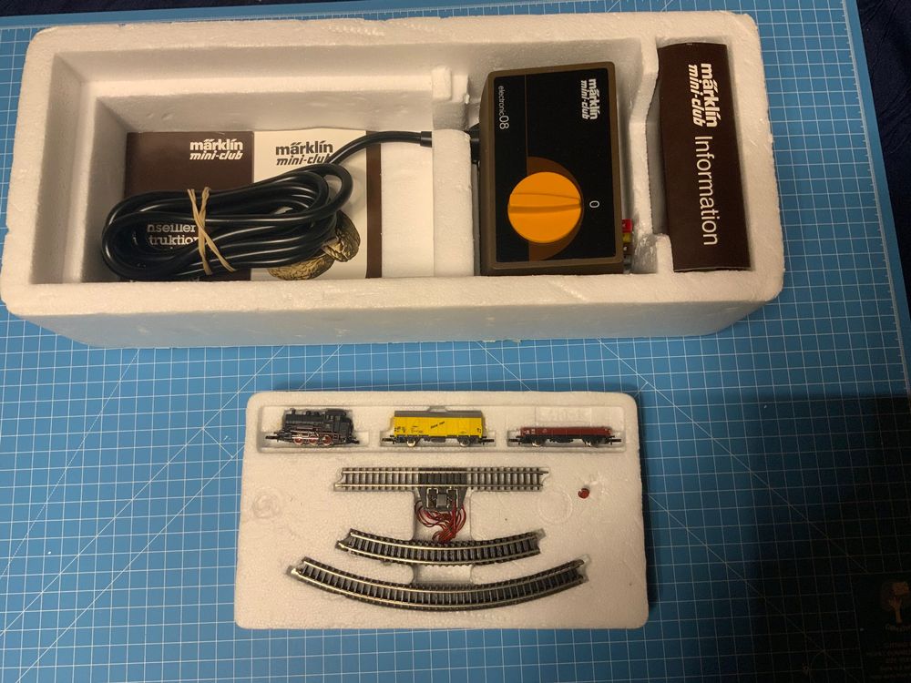 MÄRKLIN Miniclub, Spur Z Startset Lok, Wagen, Gleise, Trafo | Kaufen auf Ricardo