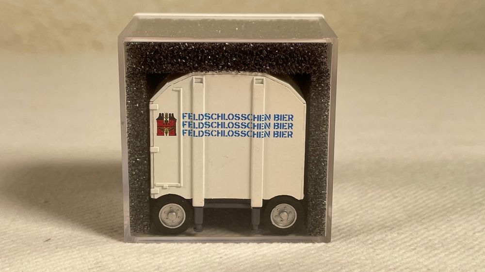 AKU 8300-F - Swiss Container Car Kasten Feldschlösschen 1:87 | Kaufen ...