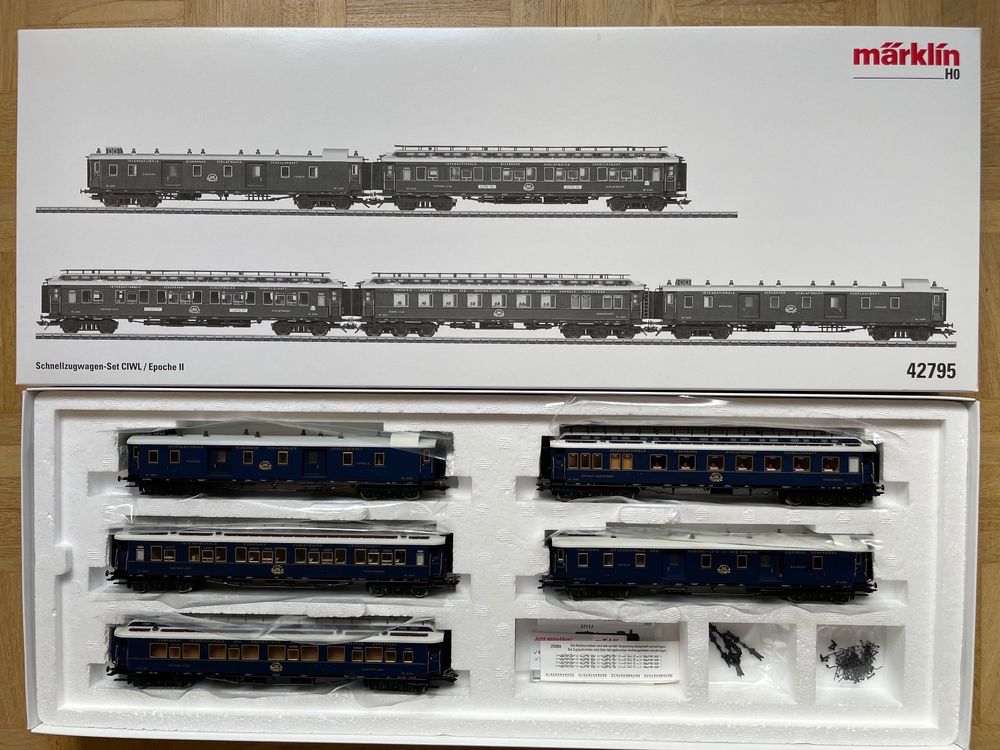 Märklin 42795 & 42796 CIWL Orient-Express Personenwagen-Set | Kaufen auf Ricardo