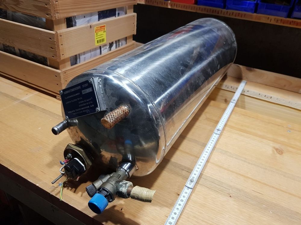 Boiler für Camper / Boot. Elektrisch + Motorkühlkreis (Defekt) in ...