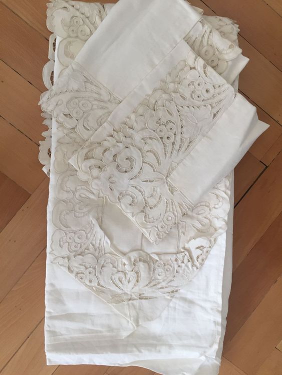 Drap en lin brodé à la main ancien (Neuf (Voir description)) à ...