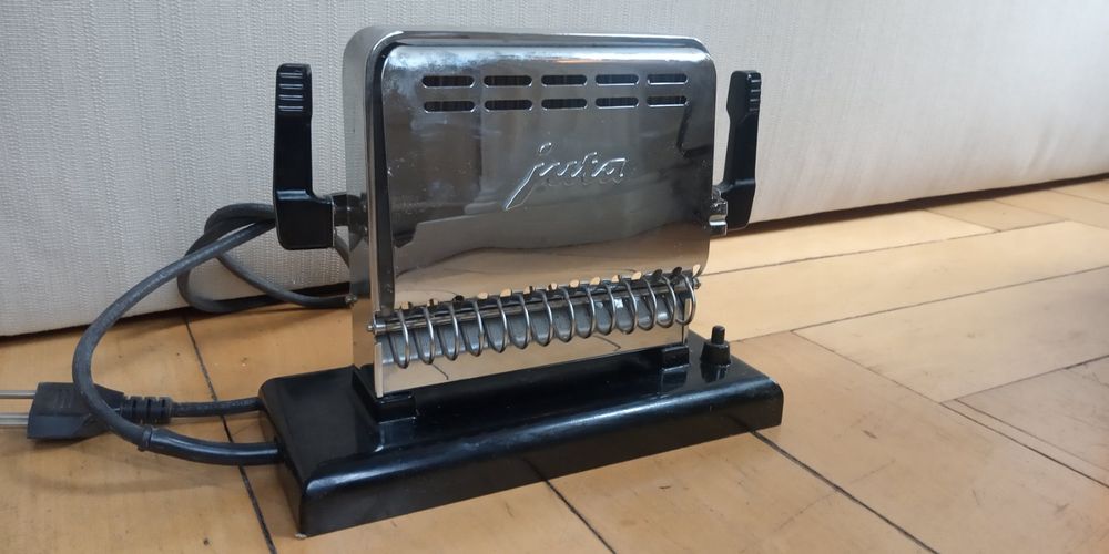 ANTIK Jura Toaster Typ 2380 SELTEN verchromt Bakelit Sockel (Gebraucht ...