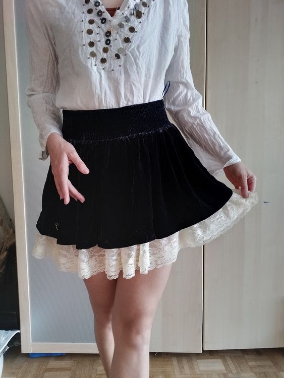 schwarzer kurzer samtiger Rock Cosplay | Kaufen auf Ricardo