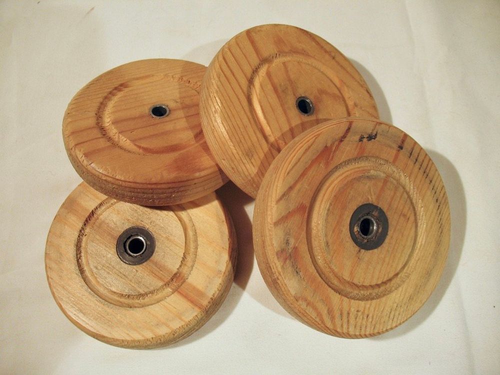 4 Holz Räder Massiv Föhre Fichte für Fahrzeuge Wagen Basteln (Gebraucht ...