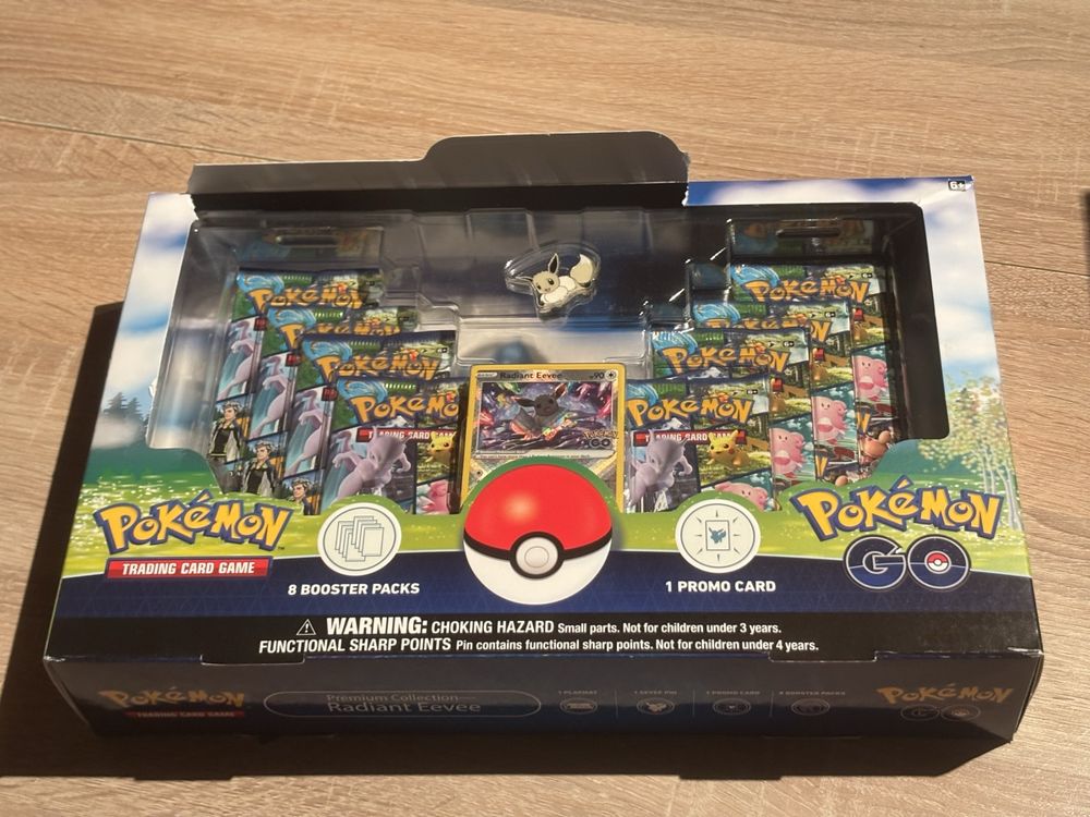 Pokémon GO Radiant Eevee Kollektion - Neu & ungeöffnet! (56) (Neu und ...