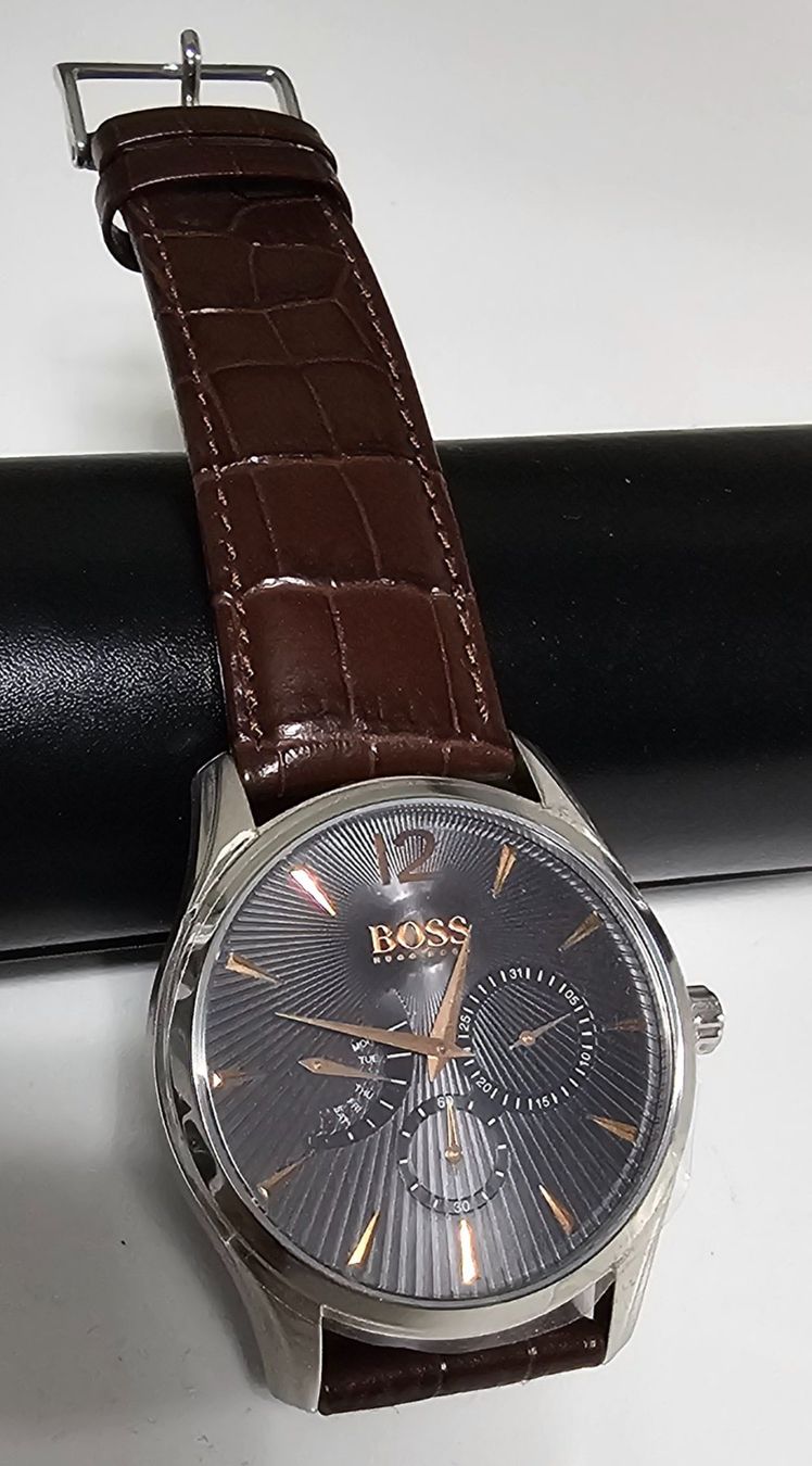 Hugo Boss Commander Quartz Grey Dial Mens Watch (Gebraucht) in Kloten ...