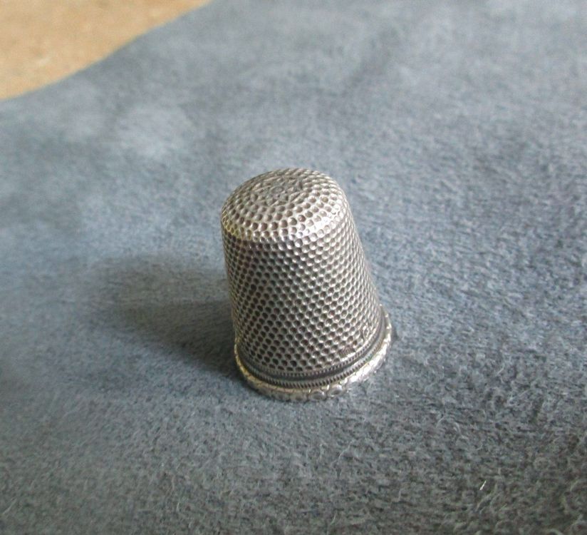 Fingerhut echtes Silber 800 um 1940 (Gebraucht) in Zürich für CHF 16.9 ...