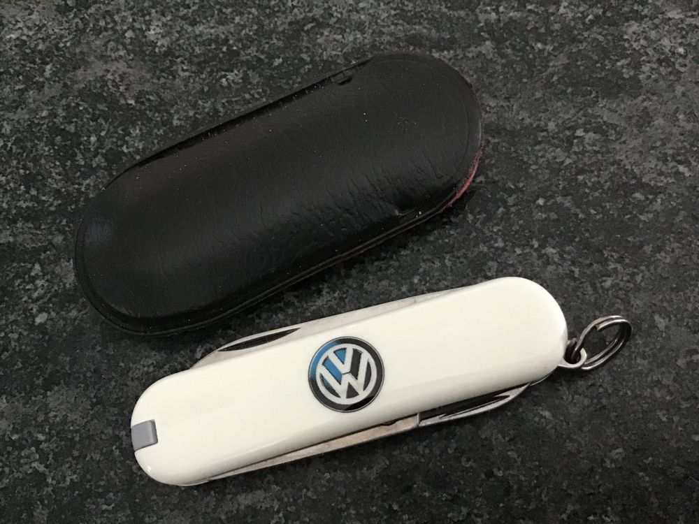 Victorinox Classic Sackmesser "VW•VOLKSWAGEN" Neu mit Etui (Neu (gemäss ...
