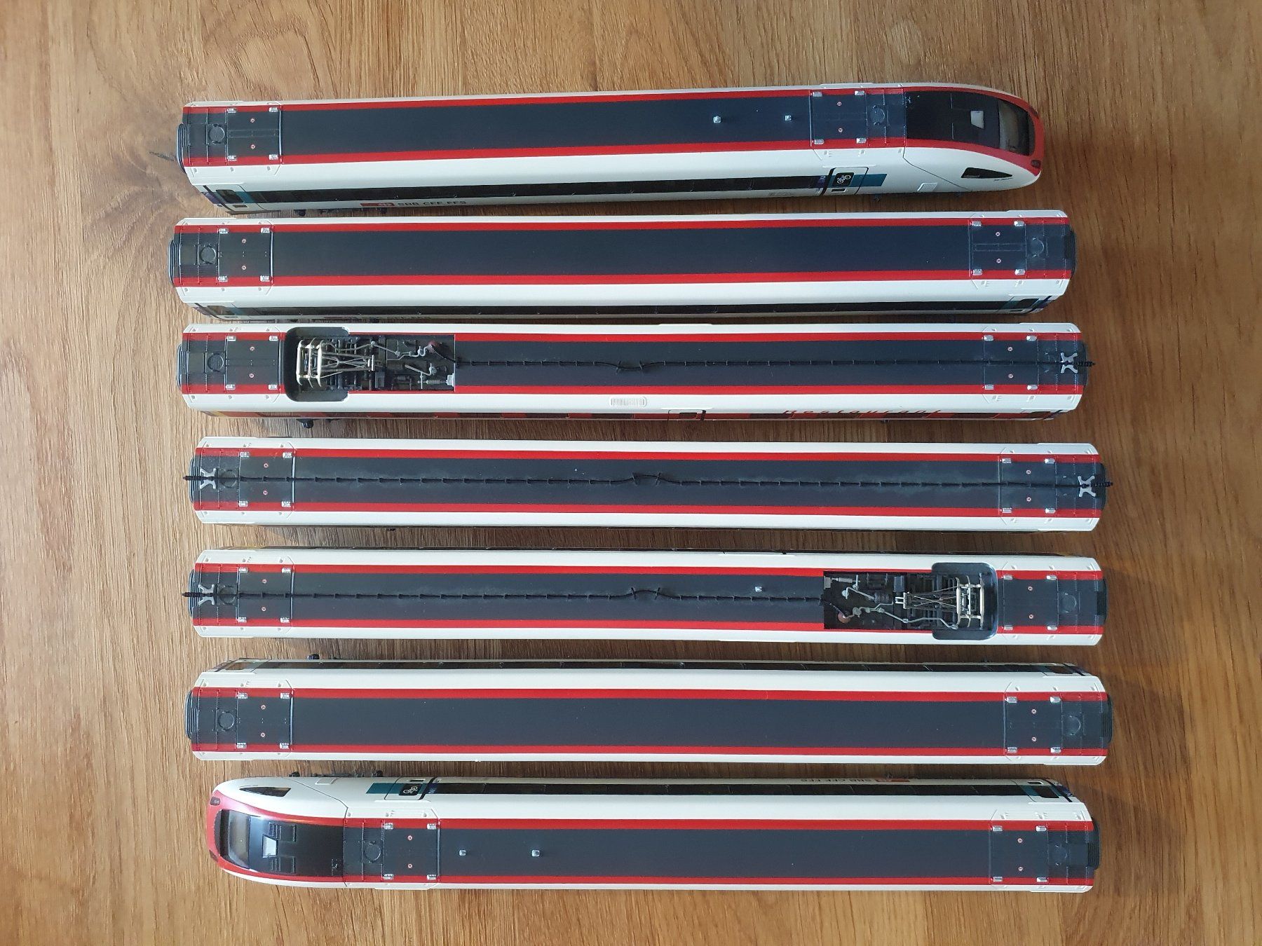 Roco SBB ICN 7-teilig (DCC Zimo Sound-Decoder) (Gebraucht) in Corsier ...