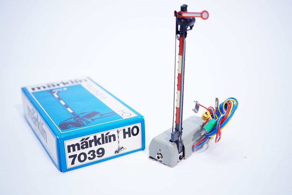 CE Märklin 7039 Flügelhauptsignal | Kaufen auf Ricardo