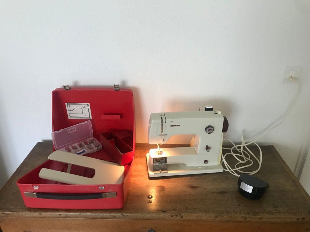 Bernina Nähmaschine 808 im Koffer ab 1.- | Kaufen auf Ricardo