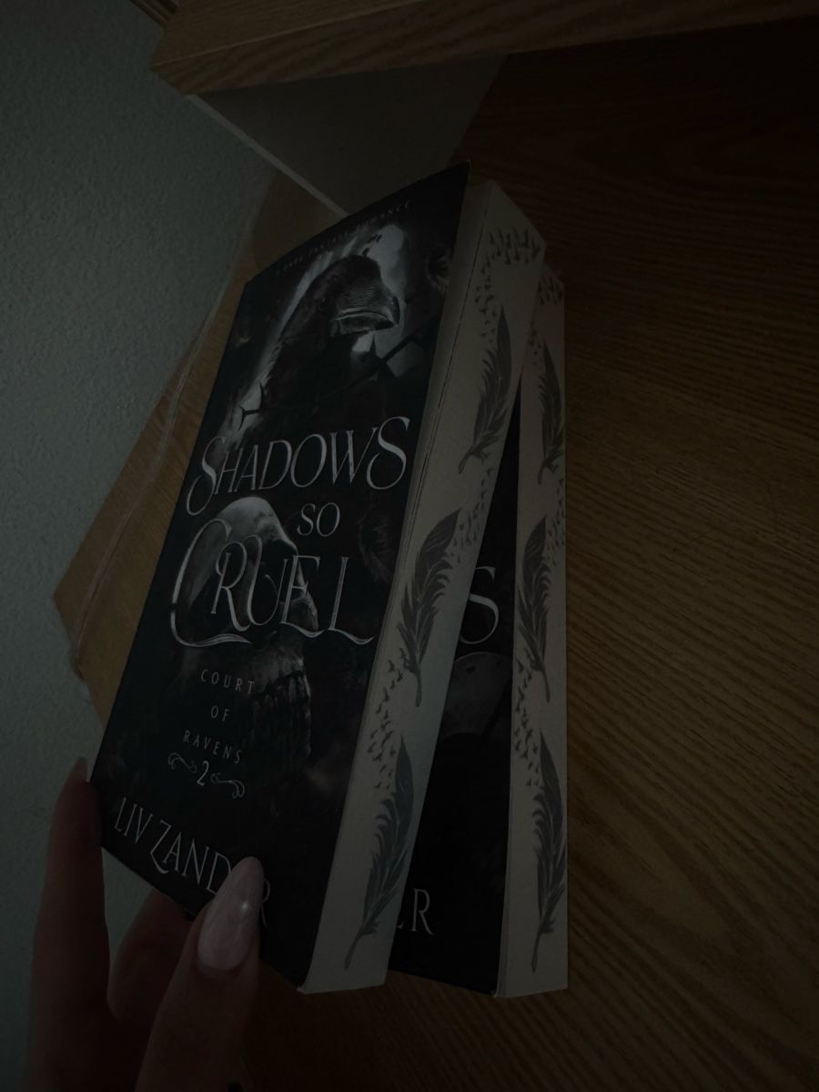 Liv Zander Court of Ravens 1&2: Feathers so Vicious (Neu (gemäss ...