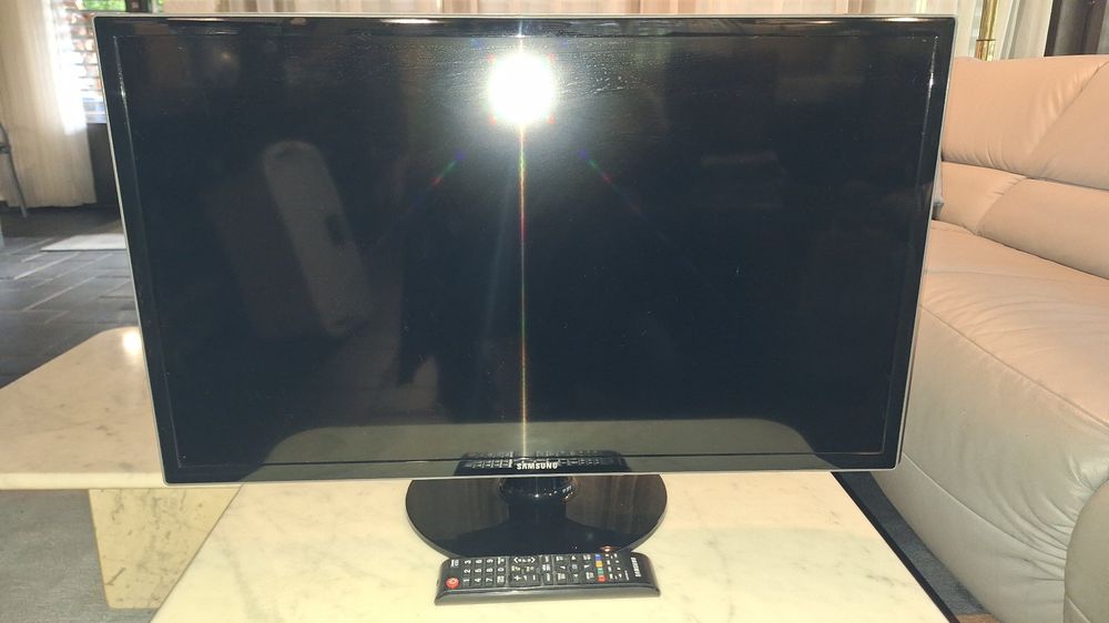 Samsung Fernseher 28" UE28F4000AW | Kaufen auf Ricardo