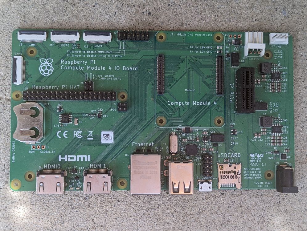 Raspberry Pi Compute Module 4 IO Board (Gebraucht) in Hünenberg See für ...