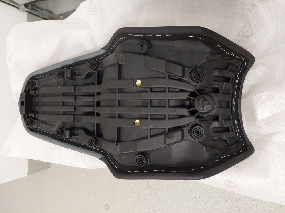 ORIGINAL BMW Sitzbank Niedrig Schwarz/Grau - F750GS/F850GS | Kaufen auf ...