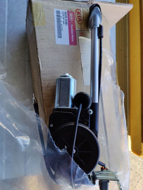 KIA Stabantenne elektrisch (Neu und originalverpackt) in Lohn ...