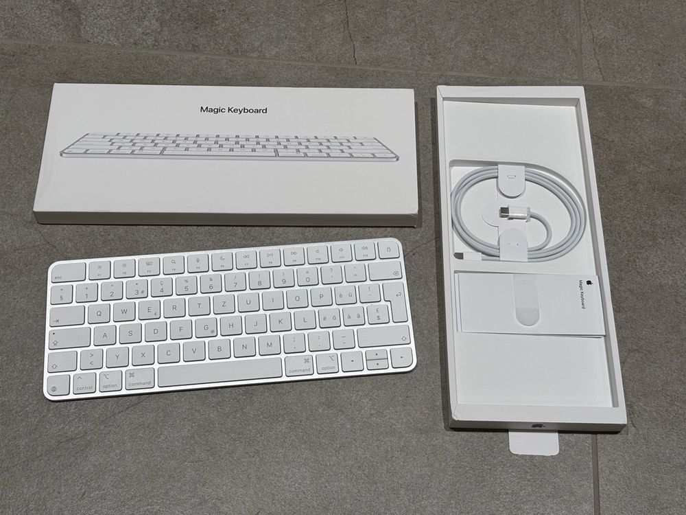 Apple Magic Keyboard 2024 (CH-Layout) neuwertig mit Garantie (Neu ...