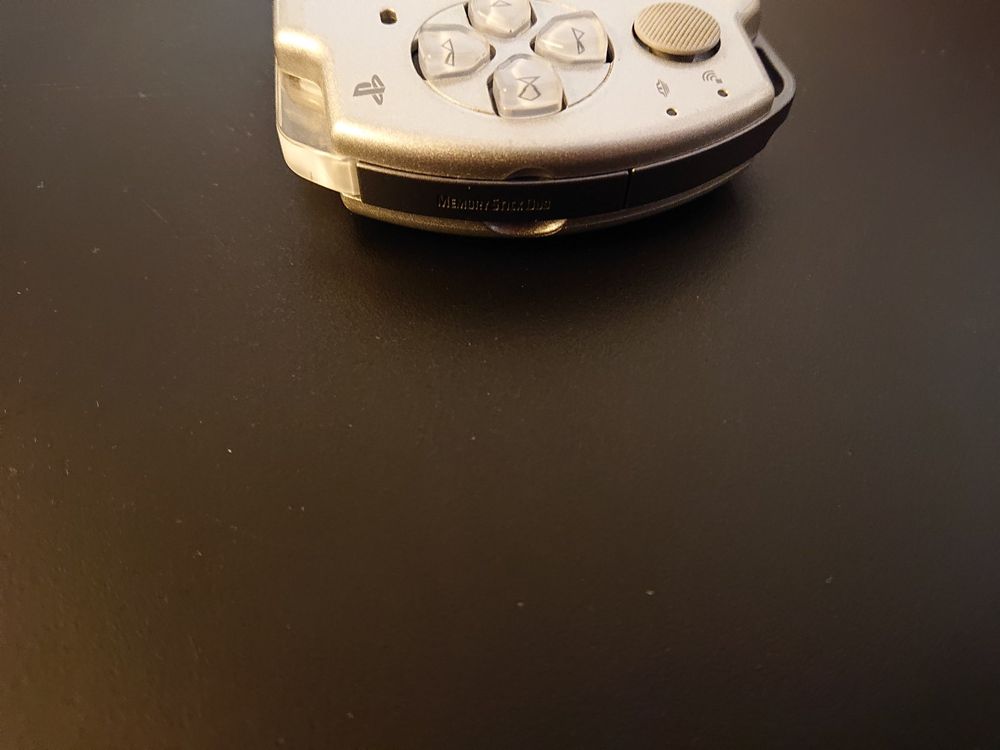 Sony Playstation Portable PSP - Konsole 2004 - Silber - 2GB (Gebraucht ...