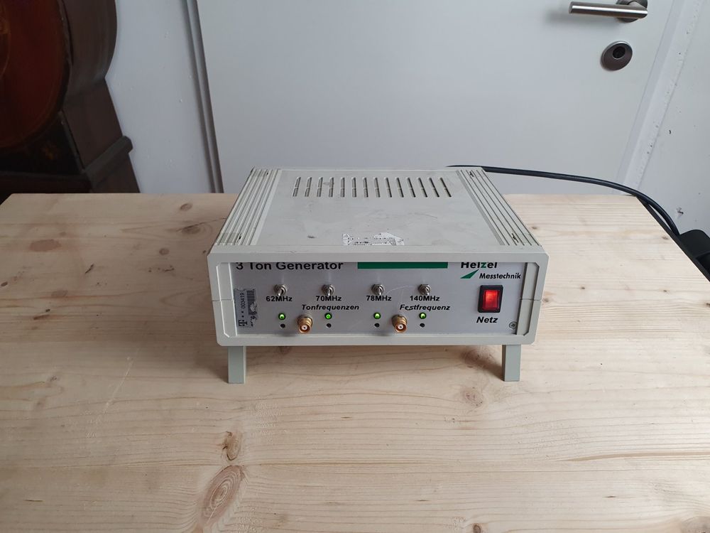 Helzel Messtechnik 3 - Tongenerator 62/70/78/140 MHz | Kaufen auf Ricardo