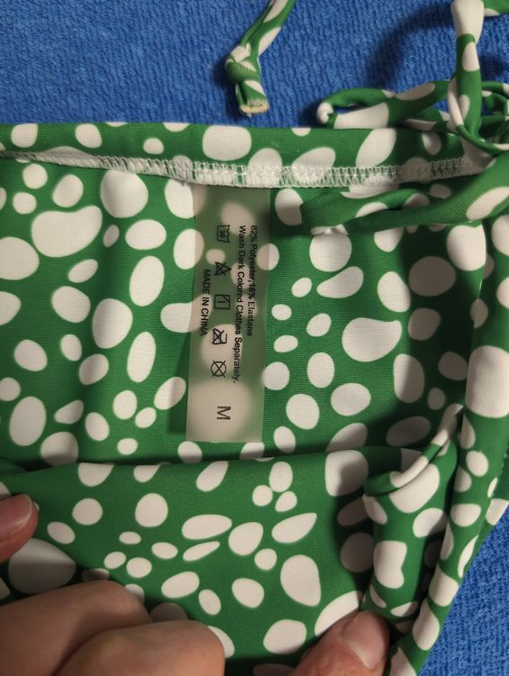 Bikini verde a pois taglia S/M (Usato) a S. Pietro per CHF 12 – con ...
