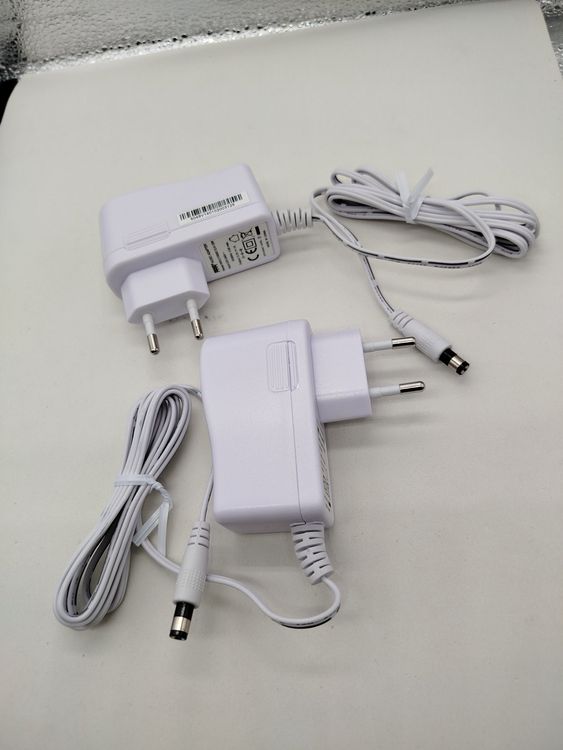 2 adaptateurs secteur 12W 50/60Hz 0.5A neuf (Neuf (Voir description)) à Vevey pour CHF 1 – avec ...