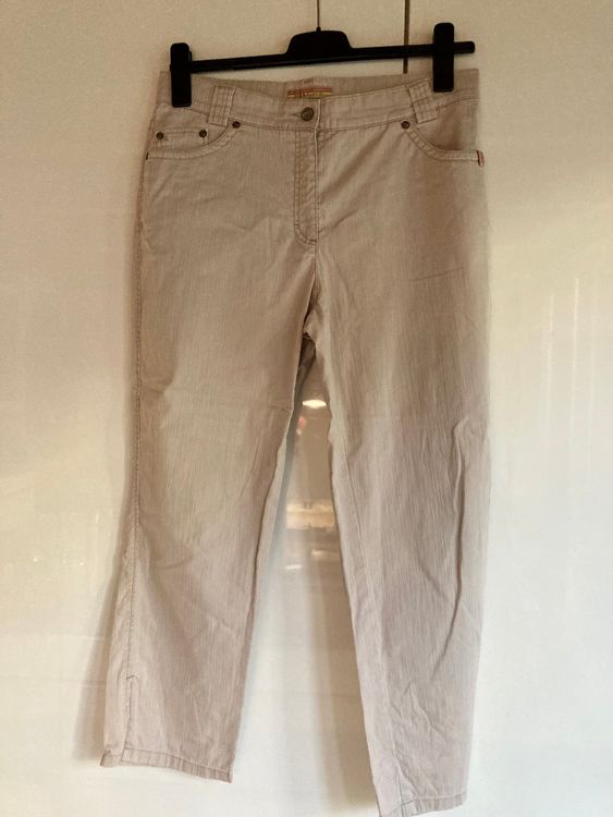 BRAX Jennifer Gr. 42 Regular 7/8 beige neuwertig (Gebraucht) in ...