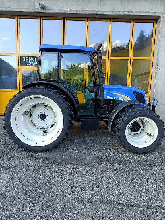 Traktor New Holland T4050 Deluxe (Gebraucht) in Flühli LU für CHF 59290 ...