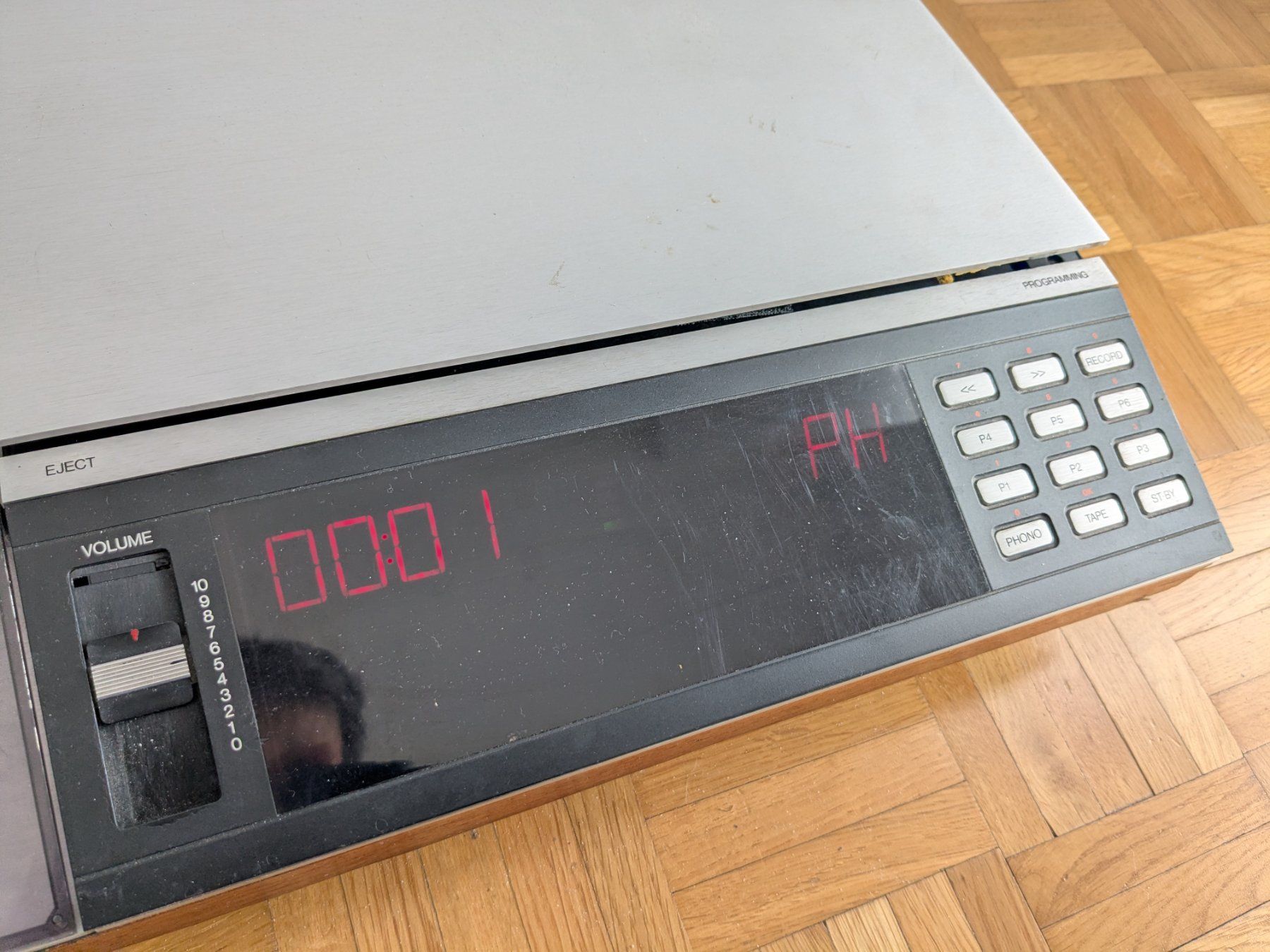 Bang & Olufsen - B&O - Beocenter 7000 DEFEKT (Defekt) in Zürich für CHF ...