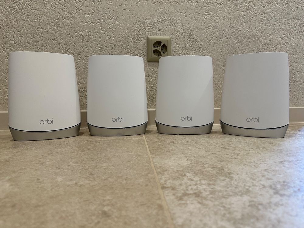 Orbi 750 Series Tri-Band WiFi 6 Mesh System, Router + 3 Sat. (Gebraucht ...