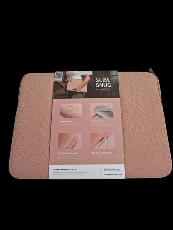 UNIQ Cyprus Laptop-Tasche (Neu (gemäss Beschreibung)) in Wangen b ...