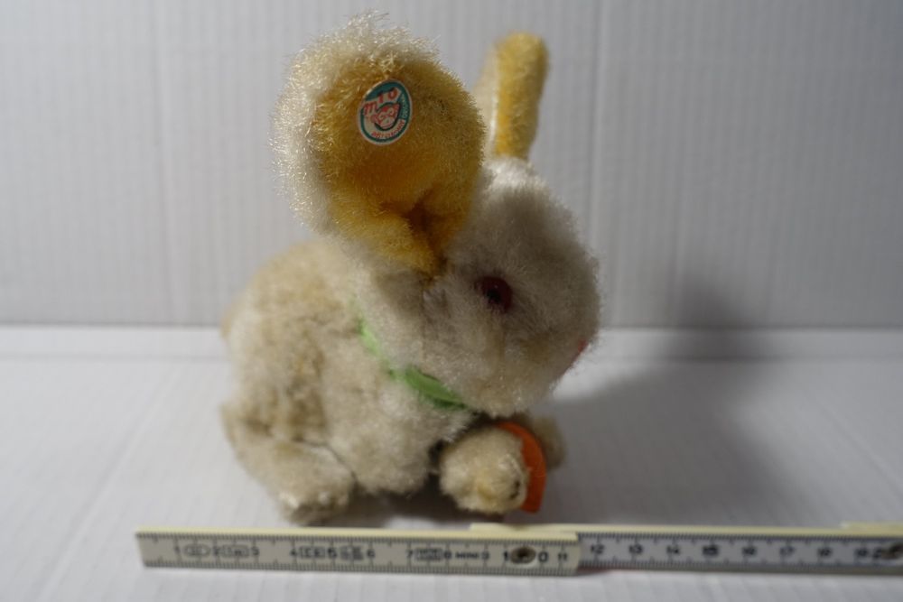 Max Carl Figur Hase Bunny Aufziehfigur Mechanisch (Gebraucht) in Arbon für CHF 10 – mit ...