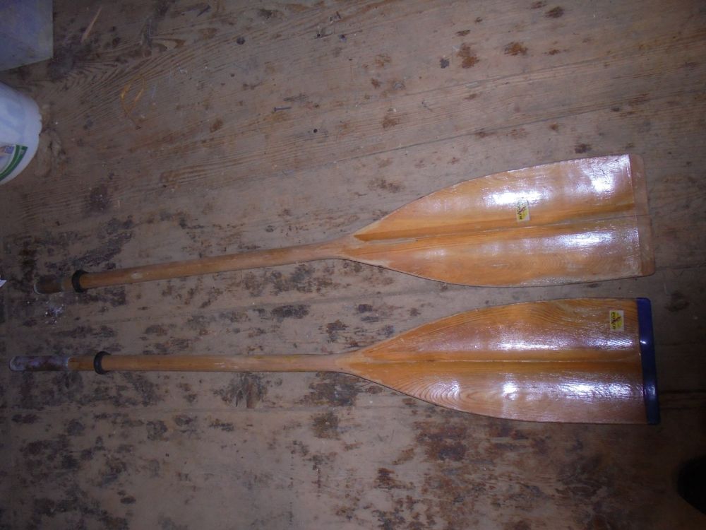 2 alte Holz Paddel zum zusammenstecken für Kajak/Paddelboot (Defekt) in ...